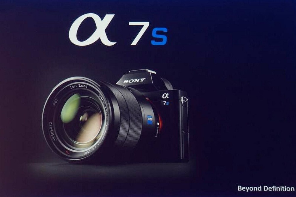 New Sony Digital Camera α7S – Ledmain